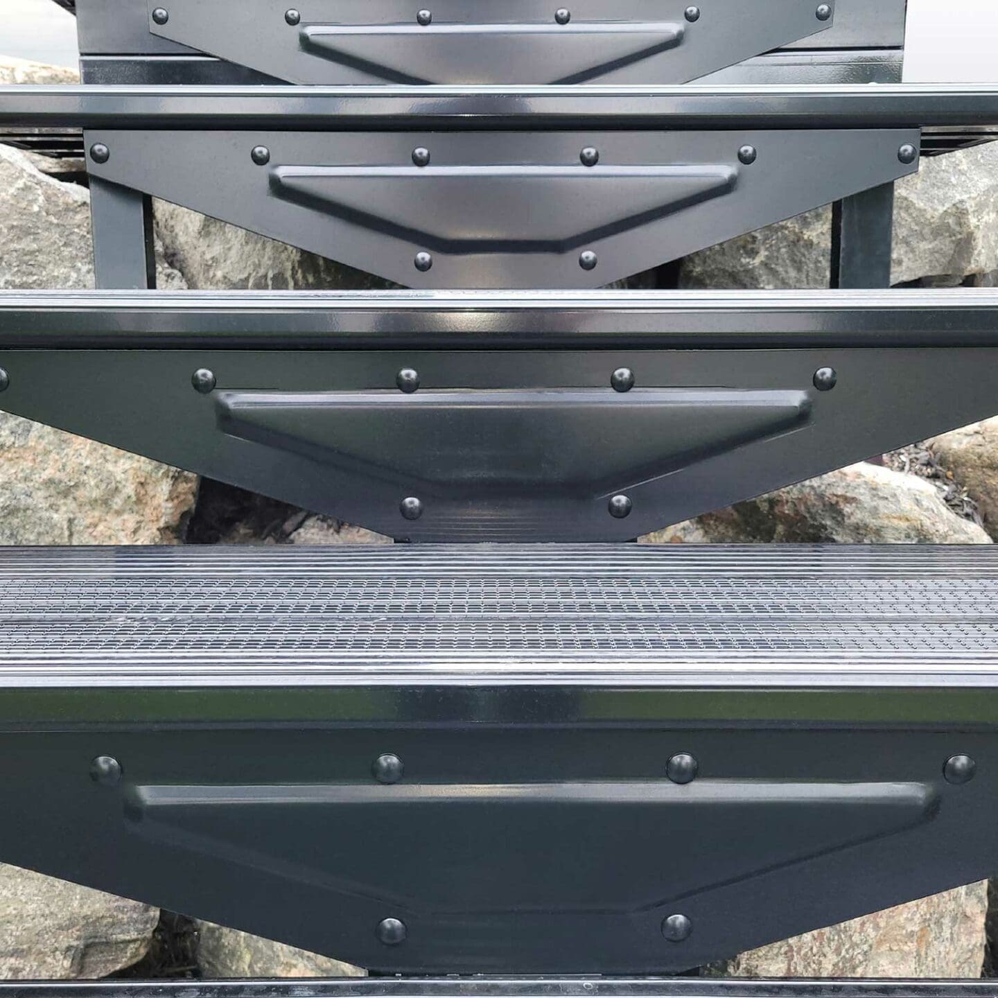 Central Steel Stringer System - Pylex